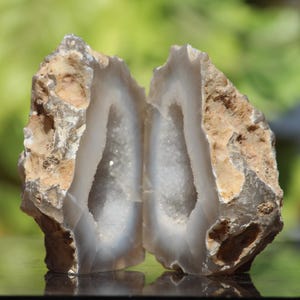 Grey Onyx Natural Crystal Geode Cave Home Decor Crystal Healing Power ...