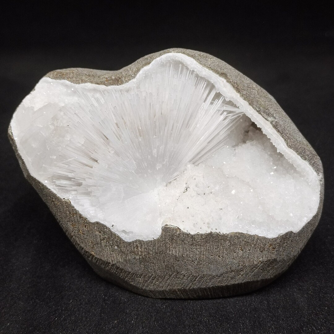 Scolecite Flower Geode in Quartz: Natural Crystal Cluster, Decorative ...