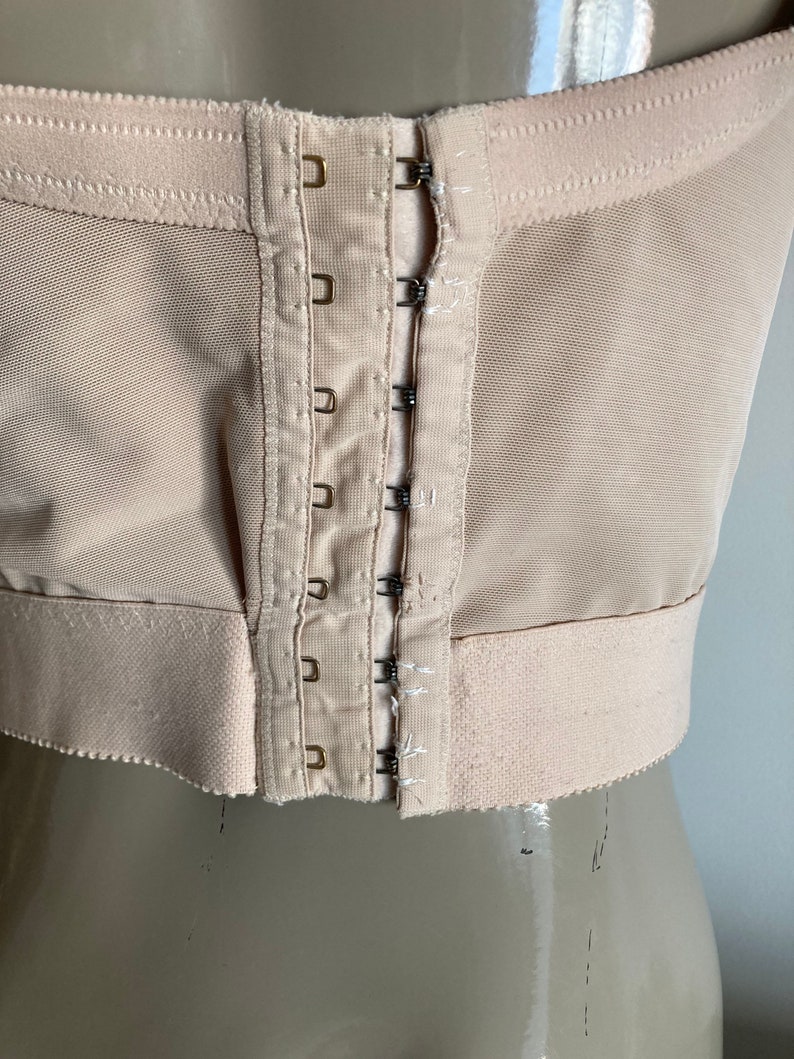 Triola beige lacy bullet bra longline corset 1960's Mad | Etsy