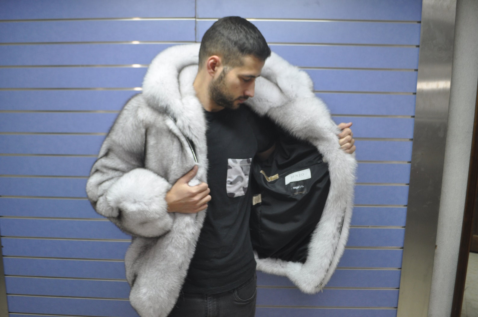 Luxury Full Skin Blue Fox Fur Mens Jacket Real Fur Bomber Skin to Skin ...