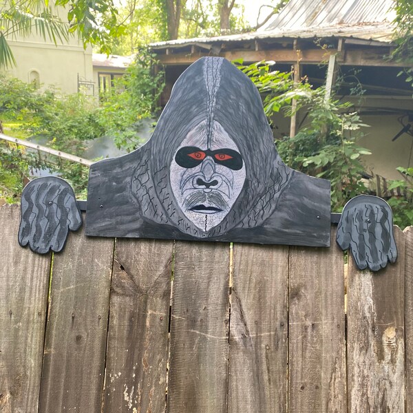 Bigfoot Peeking Over Fence - Etsy