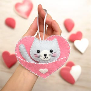 Felt Cat in Heart Ornament Pattern: Easy Hand-sewn DIY (PDF Pattern) - Etsy