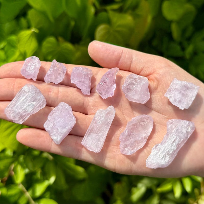 Raw Stone Kunzite Jewelry - Etsy