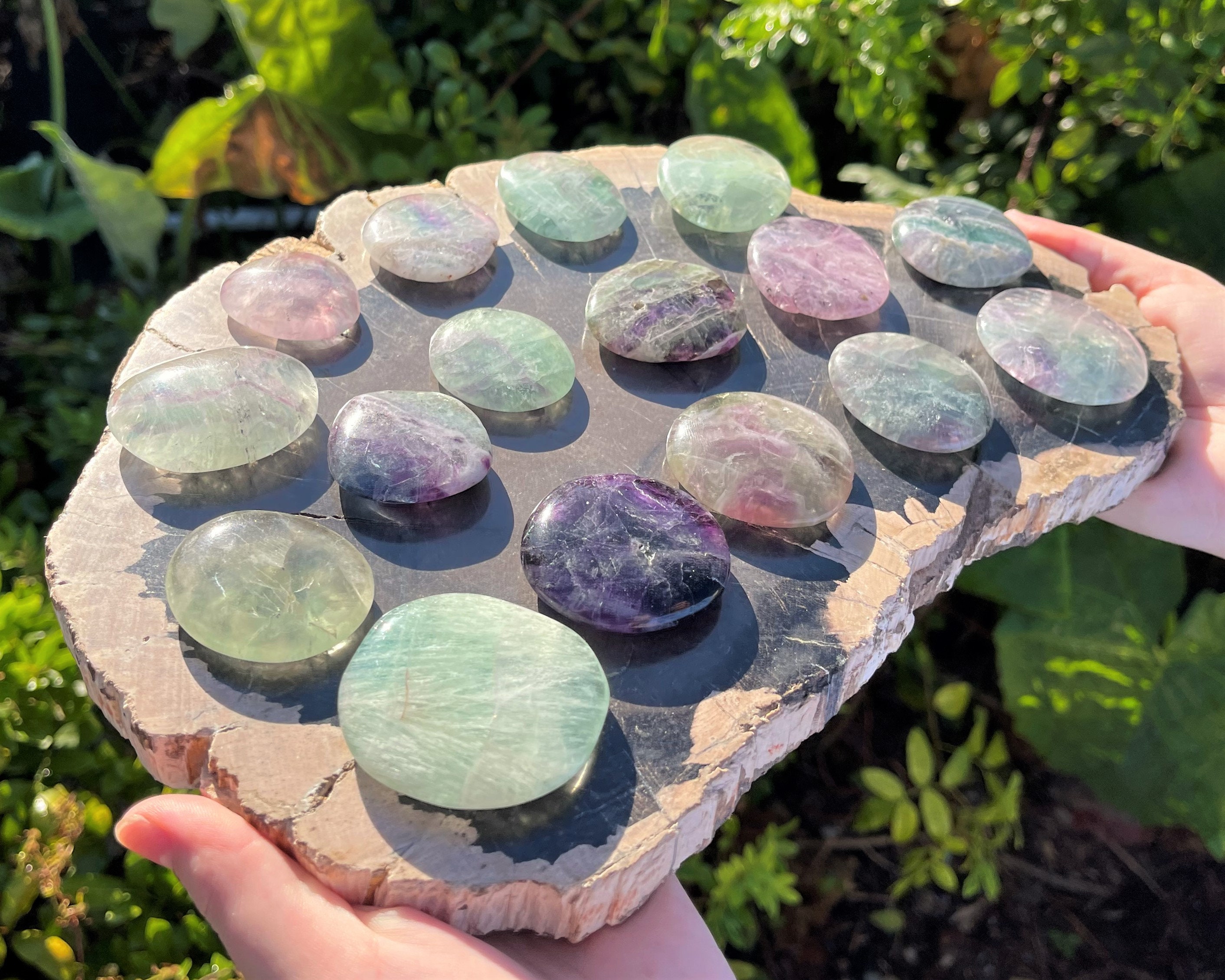 Fluorite Palm Stone: Medium Size, Stone Shape Oval (Smooth Polished ...