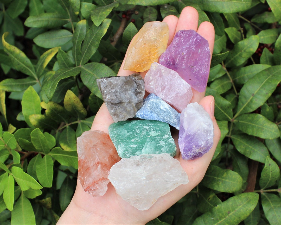 8 Piece Mixed Quartz Crystal Set: 8 Different Natural Rough Quartz ...