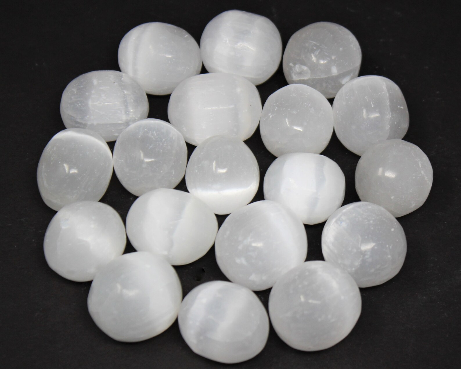 Selenite Tumbled Stones: Choose How Many Pieces and Size - Etsy