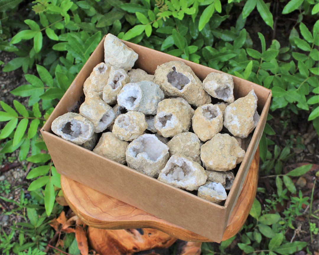 Break Your Own Geodes CLEARANCE Box Lots: Opened Quartz Geodes CRAZY ...