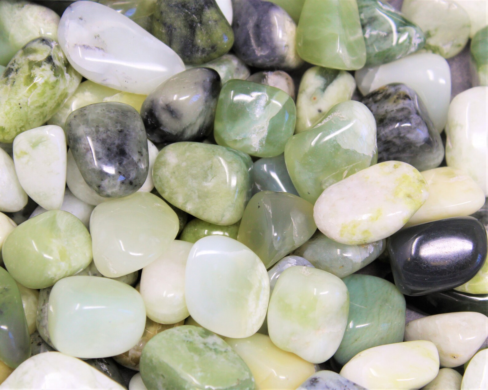 Light Jade Tumbled Stones: Choose How Many Pieces premium - Etsy