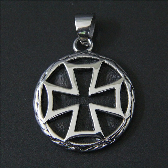 round maltese cross stainless - Gem