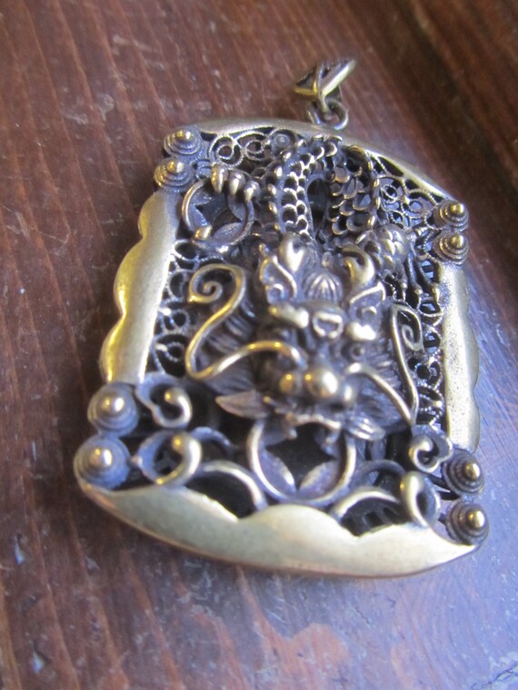 Pendant of tibetan buddhism - Gem