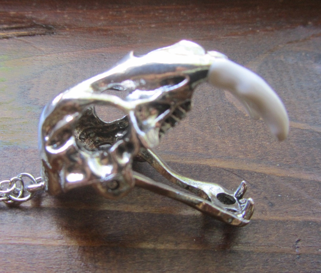 Sabretooth Tiger Skull W/ Movable Jaw Silver Ancient Extinct Wild Beast ...