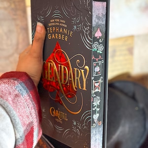 CARAVAL SERIES Hand-painted Edges HARDBACK Boxset - Stephanie Garber ...