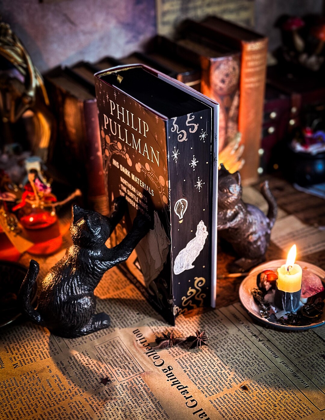 His Dark Materials HANDPAINTED BOOK EDGES - Philip Pullman Book - Fantasy Book Series - Spray ...