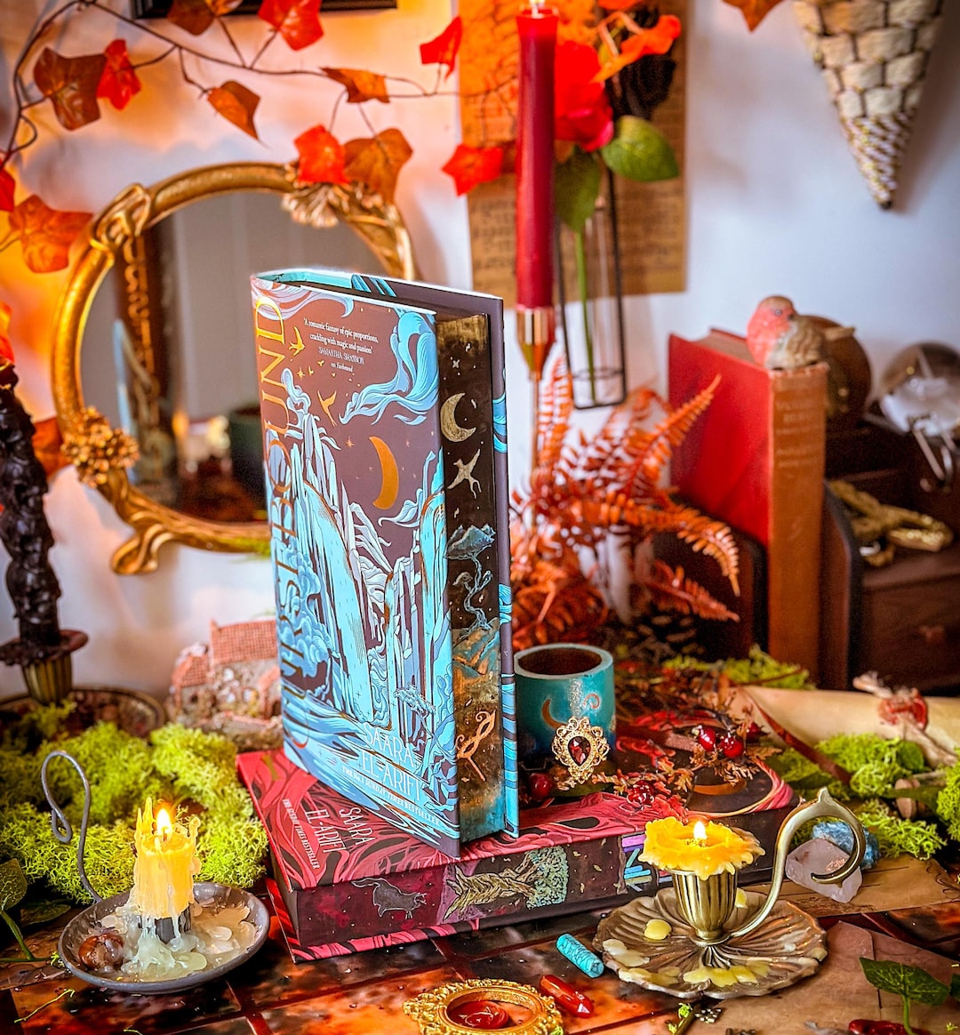 SIGNED CURSEBOUND (VINYL Foiled) Hand-painted Book Edges - Saara El ...