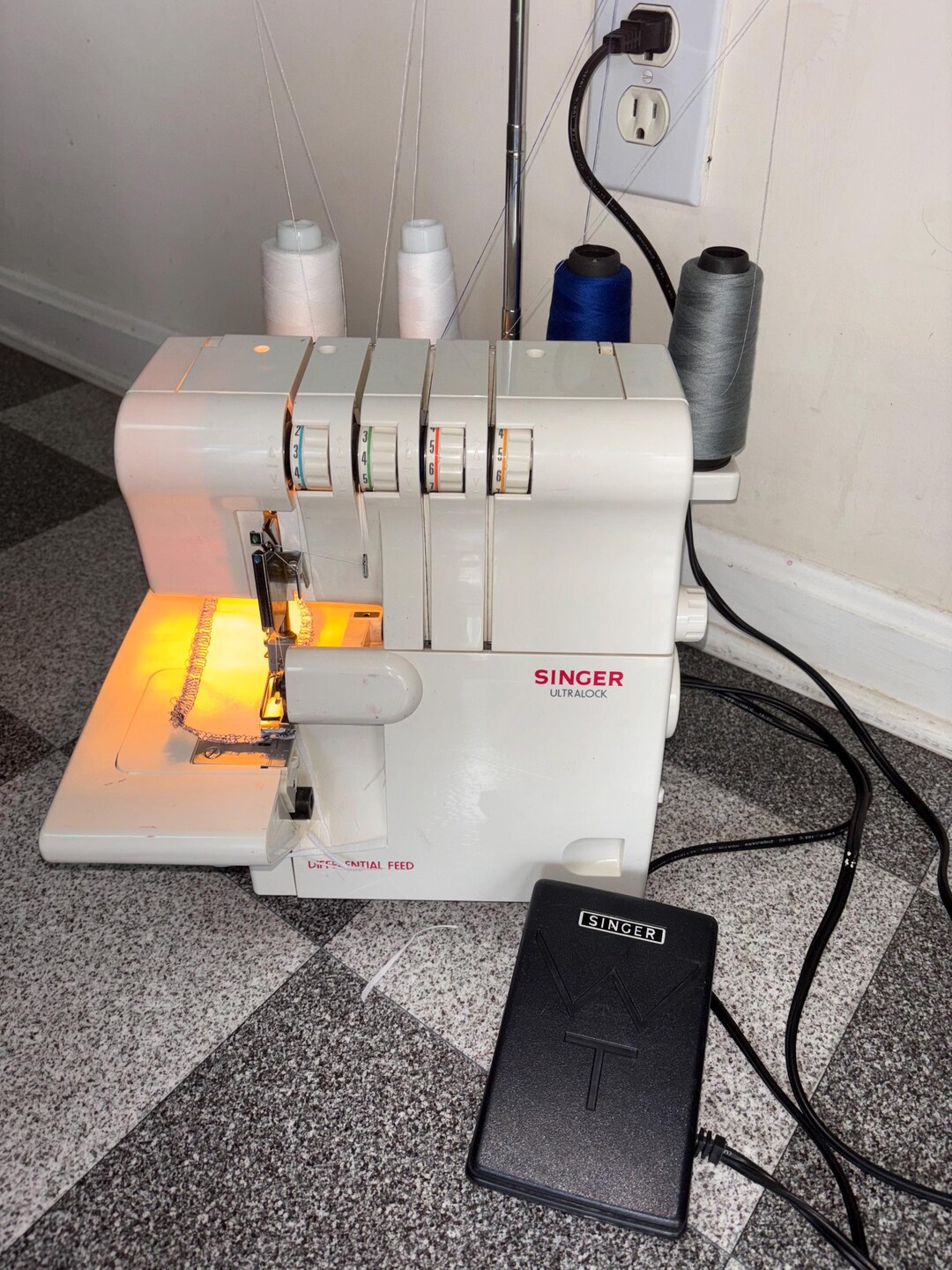 Vintage Singer Ultralock Differential Feed Serger Sewing Machine Power ...