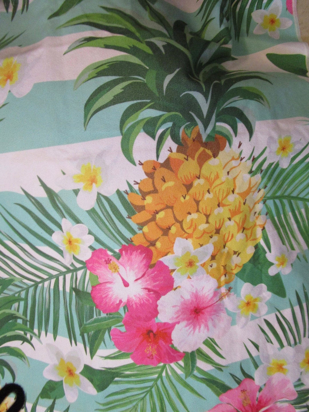 Vintage Hawaiian Style and Brown and White Triangles Table Runner 80 ...