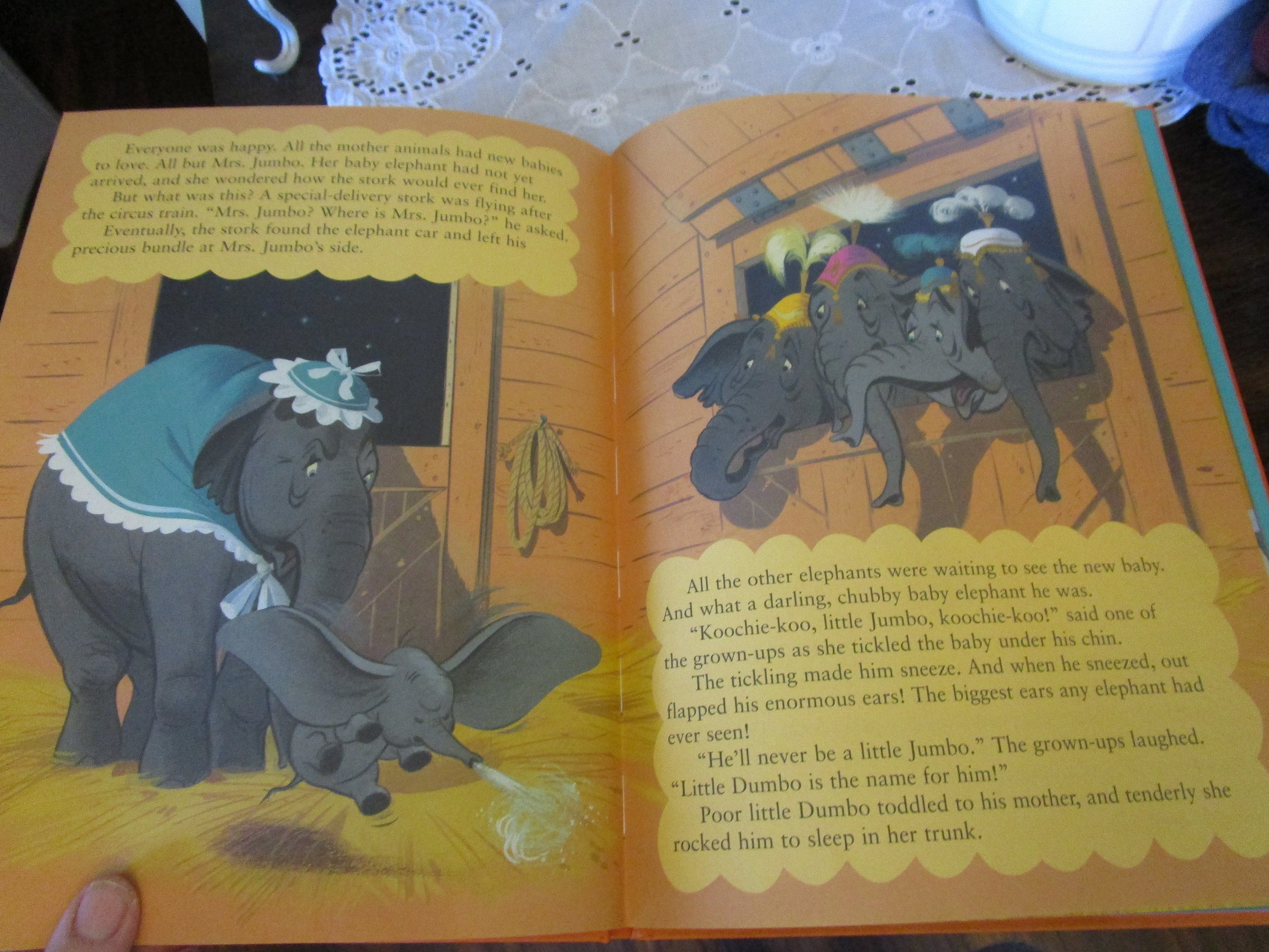 2004 Walt Disney's Dumbo Storybook Favorites Reader's Digest Young ...