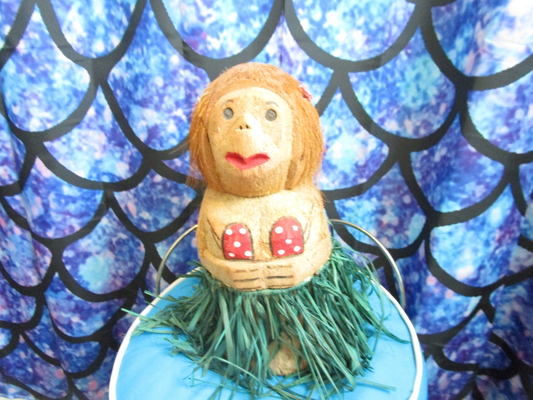 Vintage Coconut Woman Doll Figurine Hand Carved Hula Girl With Grass ...