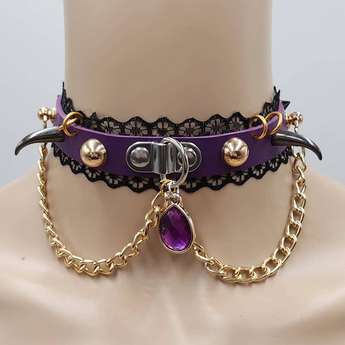 Classy Wolf Choker - Etsy