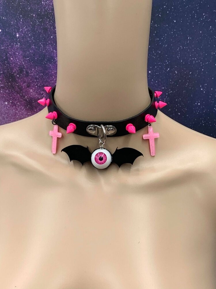 Eyeball Bat Choker - Etsy
