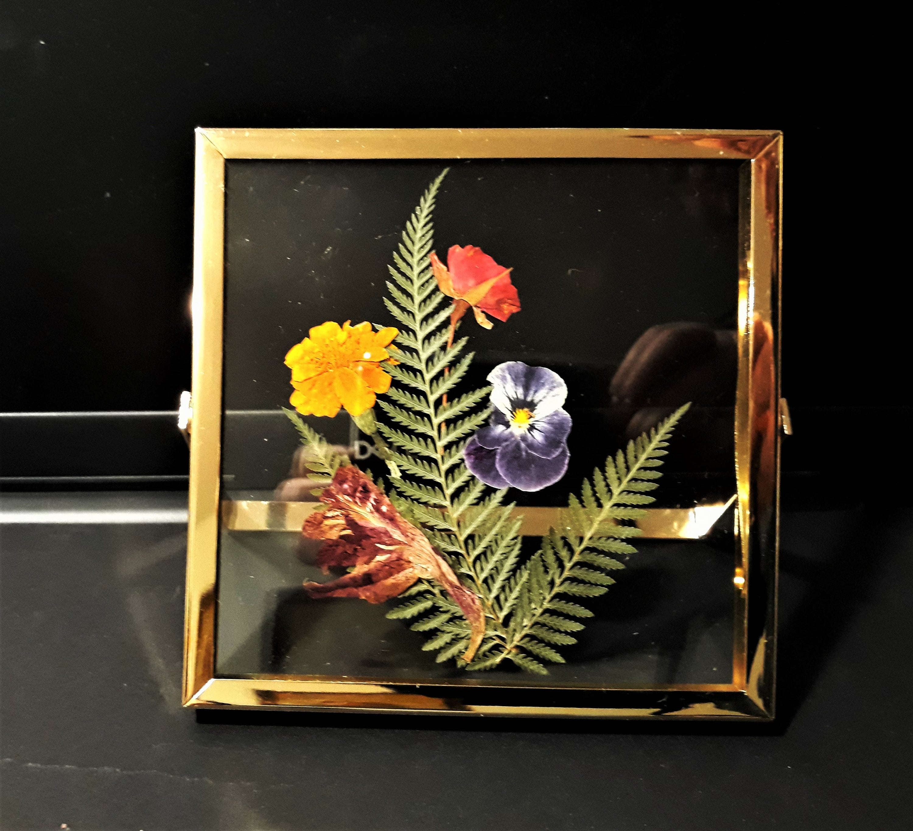 Custom Keepsake flowers frame Family Birth flower art gift | Etsy