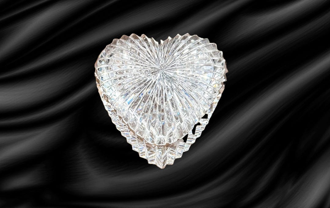 Vintage WATERFORD Crystal Glass Heart Shaped Small Trinket Box With Lid ...