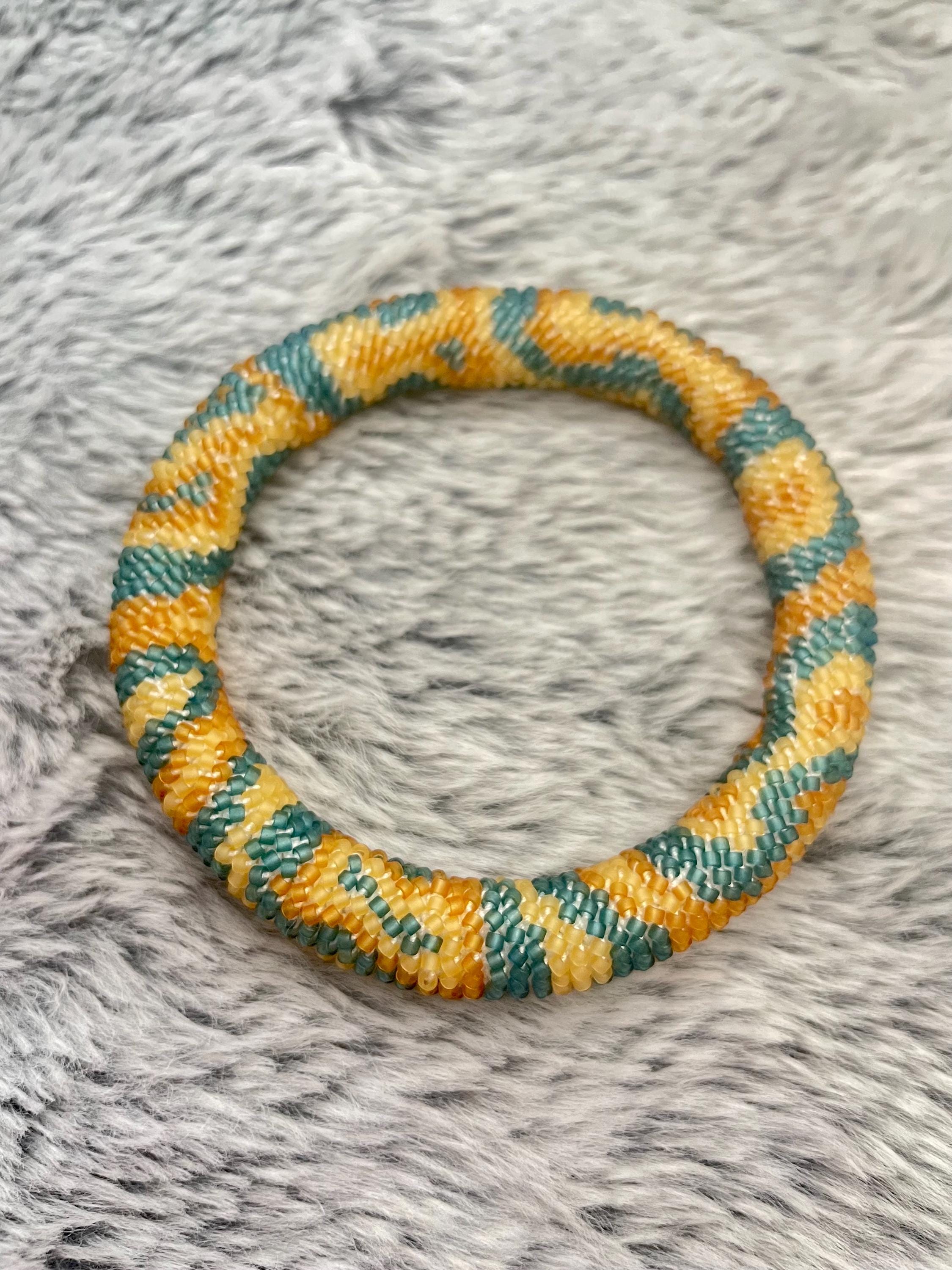 Groovy Crochet Bracelet Pattern - Etsy