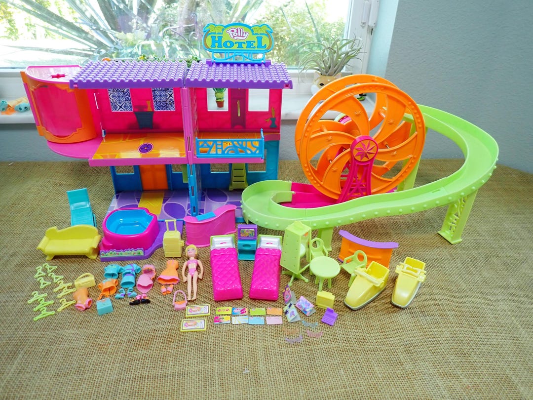 Polly Pocket 2004 Relaxin Resort Polly Rock N Roll Roller Coaster Hotel ...