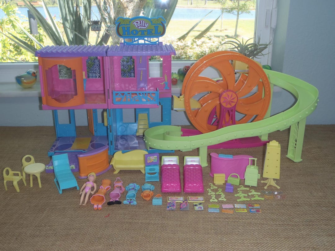 Polly Pocket 2004 Relaxin Resort Polly Rock N Roll Roller Coaster Hotel ...