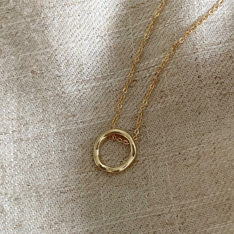 Gold Circle Necklace - Etsy