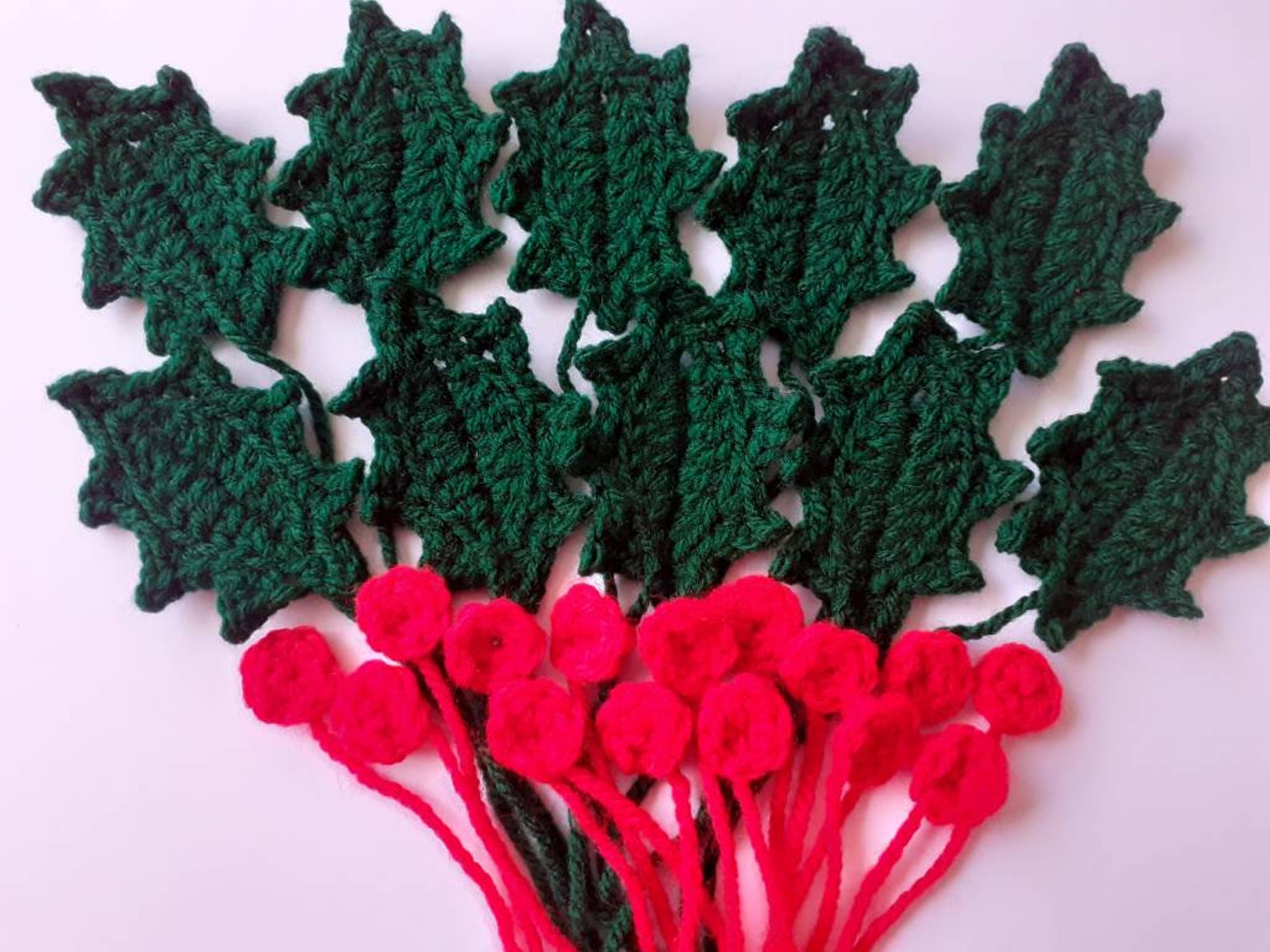 Crochet Holly Leaves and Berries Set of 10 Leaves and 15 - Etsy UK