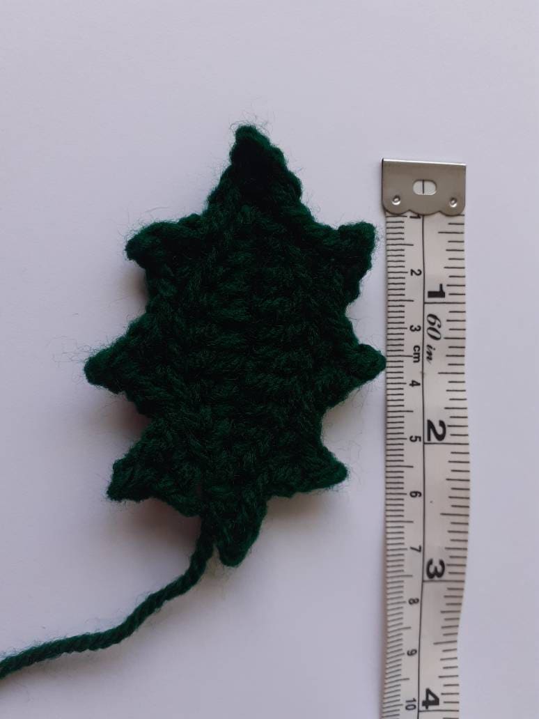 Crochet Holly Leaves and Berries Set of 10 Leaves and 15 - Etsy UK