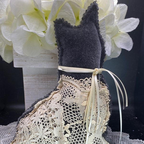 Antique Velvet Cat - Etsy