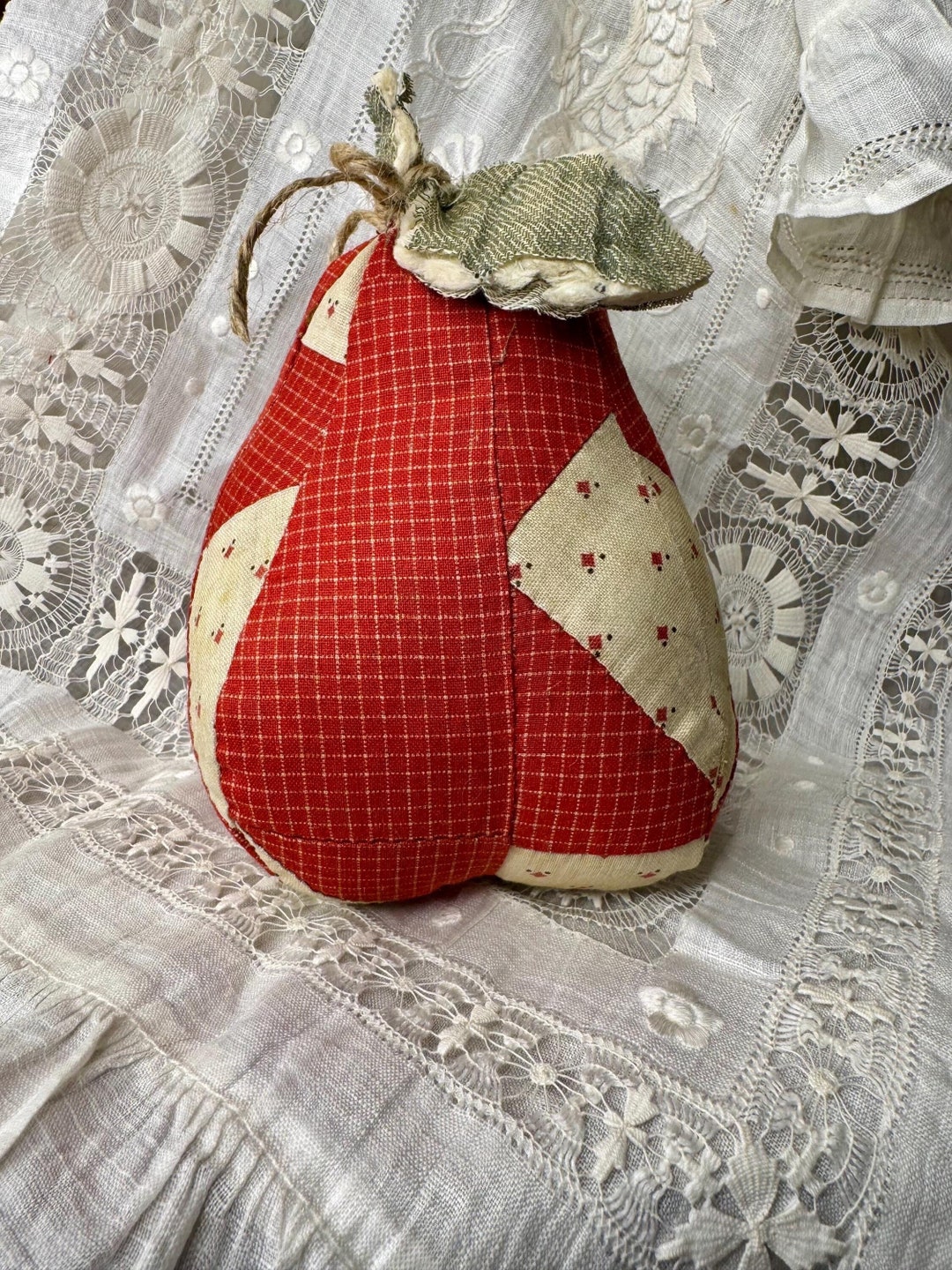 8” Prim Antique Quilt Pear, Distressed Worn Quilted Pear Bowl Filler ...