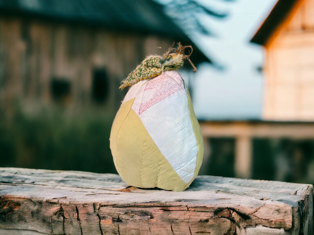 8” Antique Quilt Pear, Prim Tattered Worn Quilted Pear Bowl Filler ...