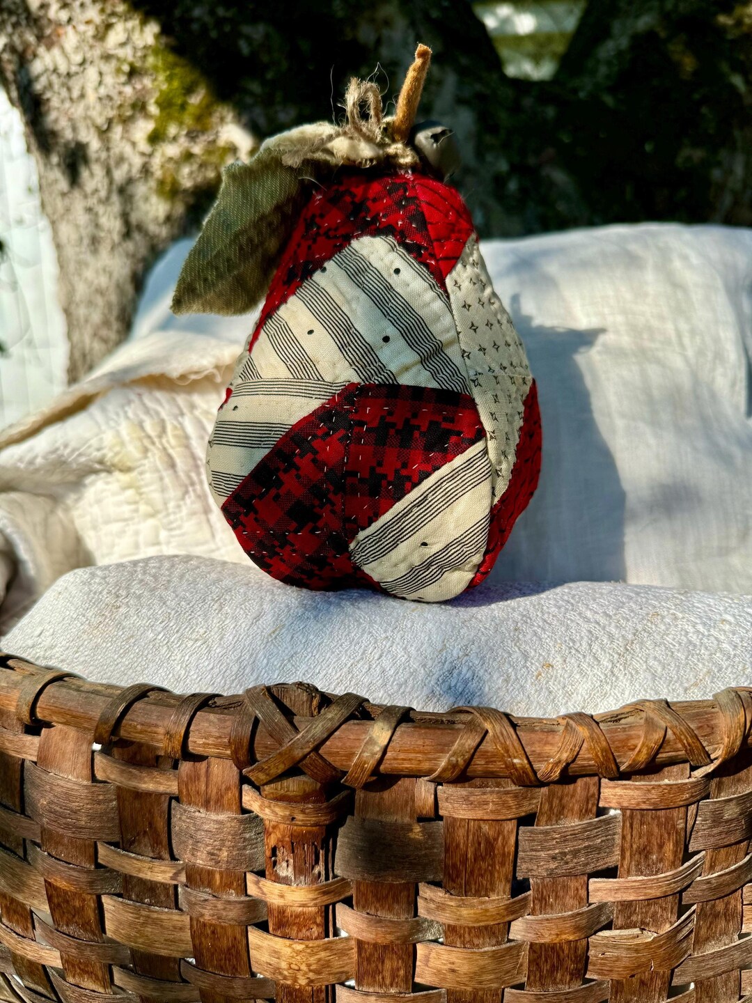 8” Antique Quilt Christmas Pear, Distressed Rare Quilted Pear Bowl ...