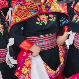 Huaylarsh Traditional Peruvian Clothing for Adults, Typical Green ...