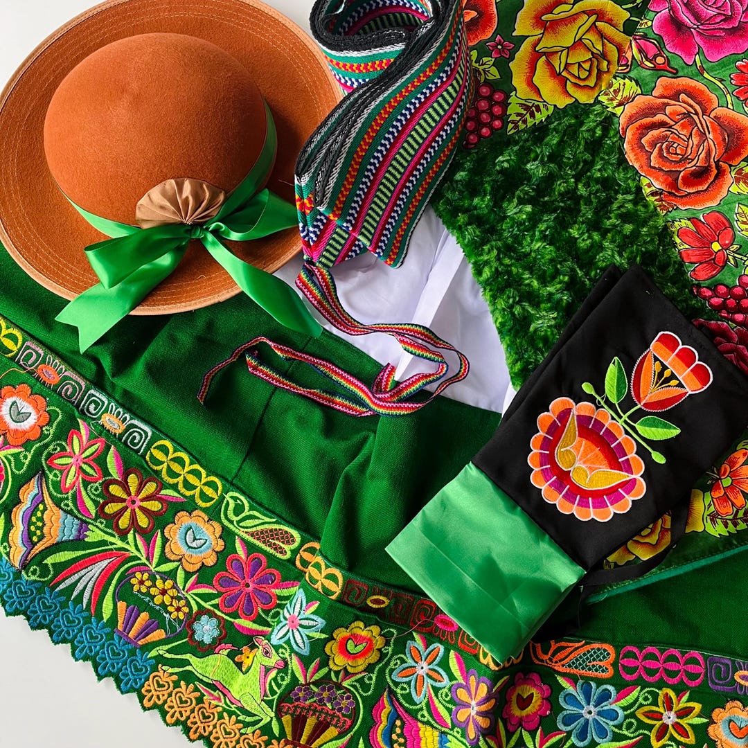 Huaylarsh Traditional Peruvian Clothing for Adults, Typical Green ...