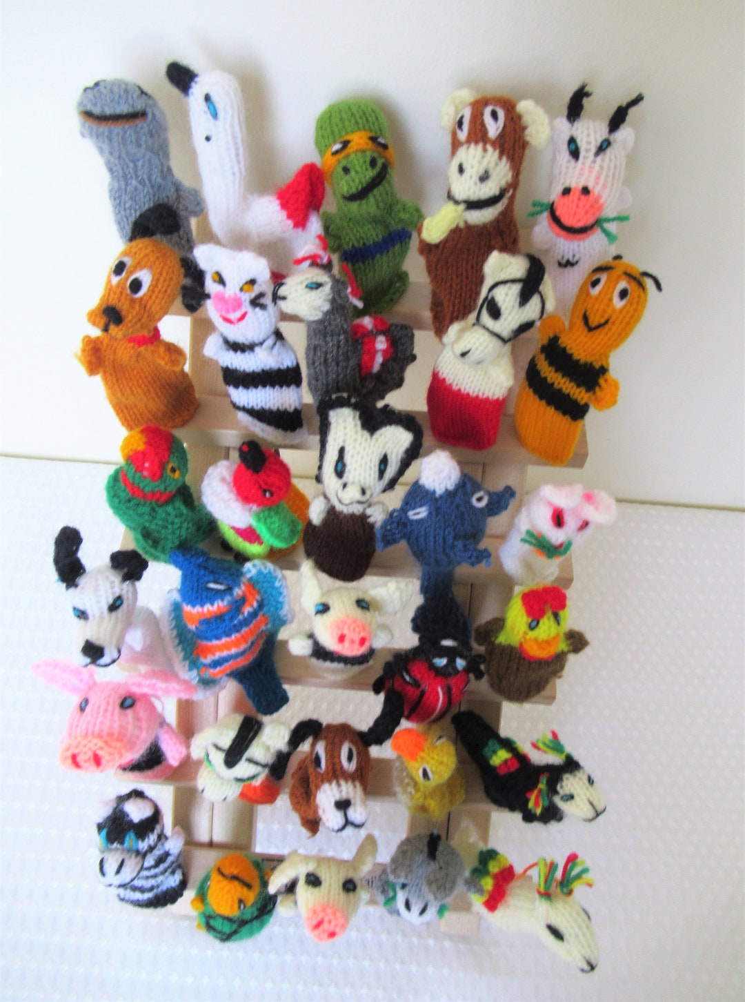 Lot of 25, 50. 100 Handknitted Finger Puppets/educational Finger ...
