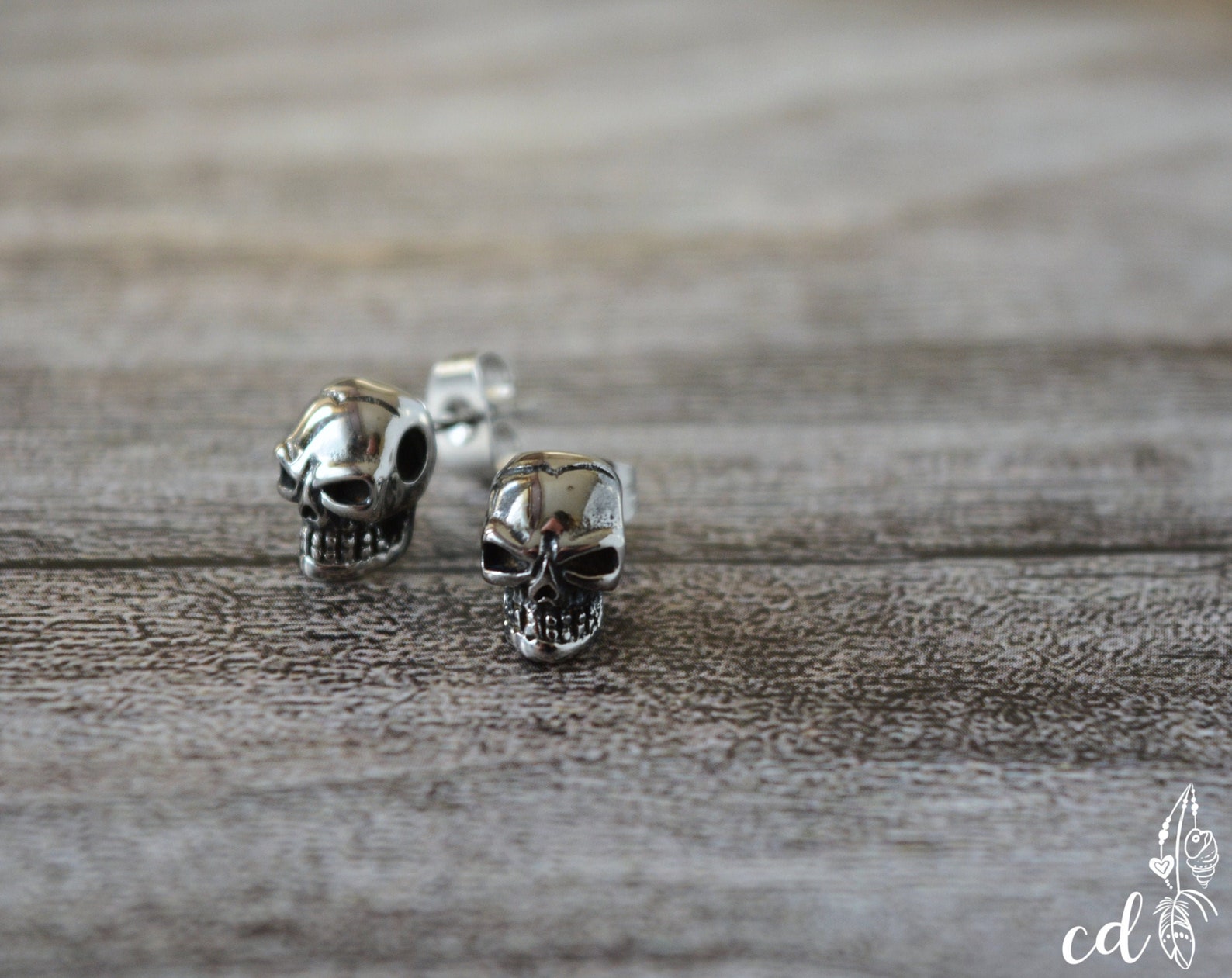 Stainless steel skull earrings. Small smiling skull earrings | Etsy