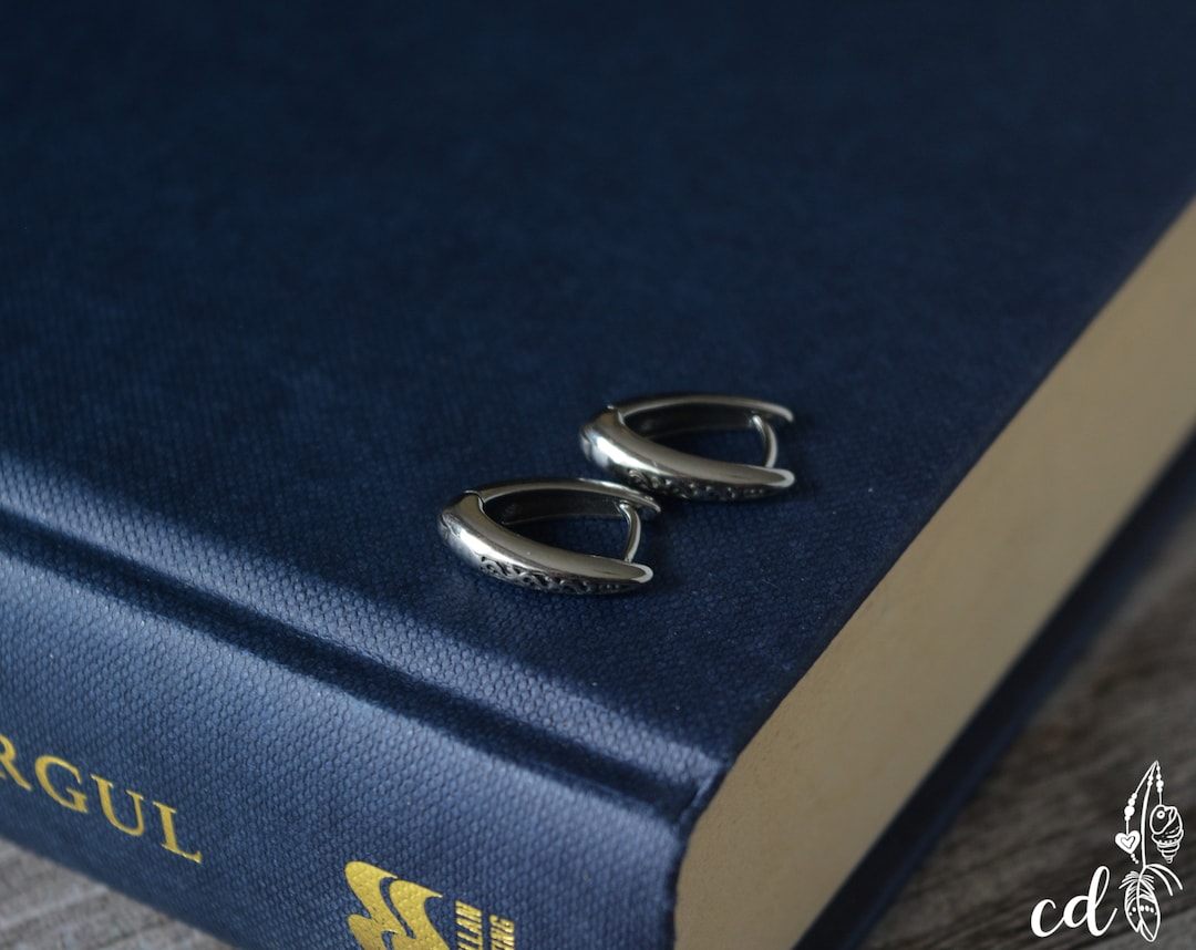 Stainless Steel V-shaped Hoop Earrings: Celtic Viking Pattern - Etsy