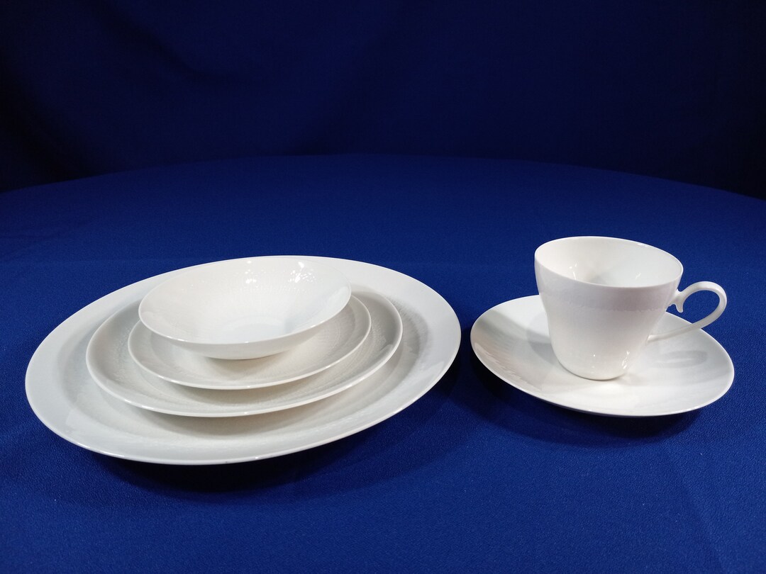 24 Pcs (4x6 Piece Place Setting) Romance (all White) by ROSENTHAL ...