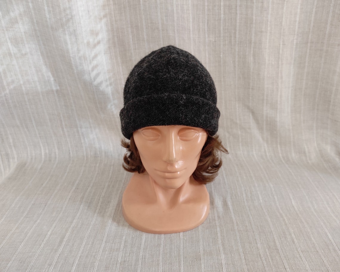 Felted wool roll-up hat / Handmade minimalist beanie / Unisex | Etsy