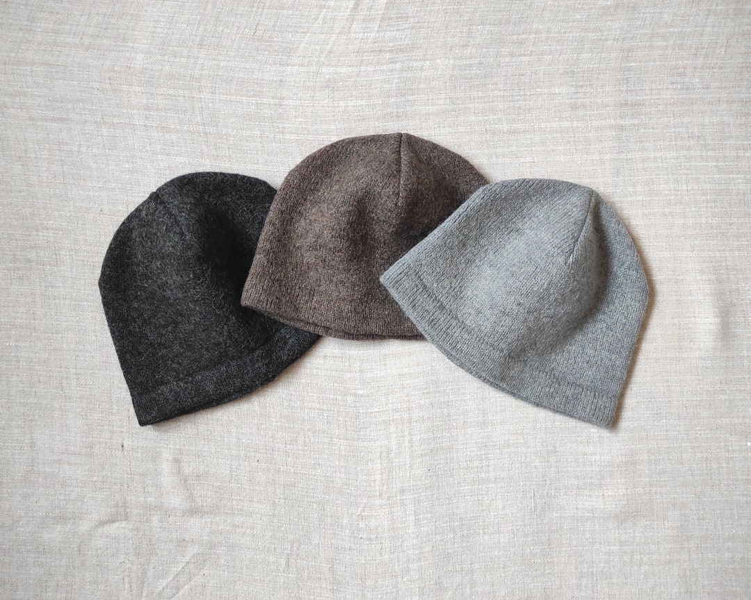 Gebreide wollen muts / Minimalistische muts / Gebreide unisex hoed ...