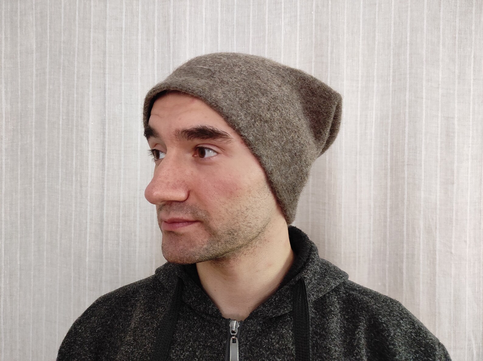Felted wool roll-up hat / Handmade minimalist beanie / Unisex | Etsy