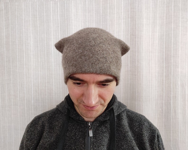 Felted Wool Roll-up Hat / Handmade Minimalist Beanie / Unisex | Etsy