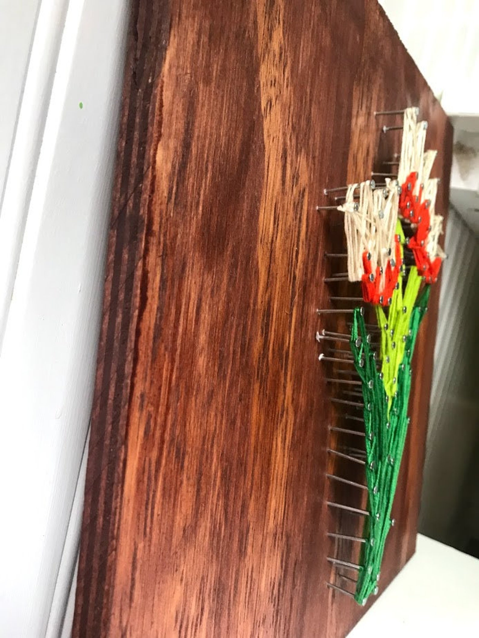 Red and White Tulip String Art - Etsy