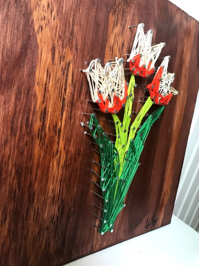 Red and White Tulip String Art - Etsy
