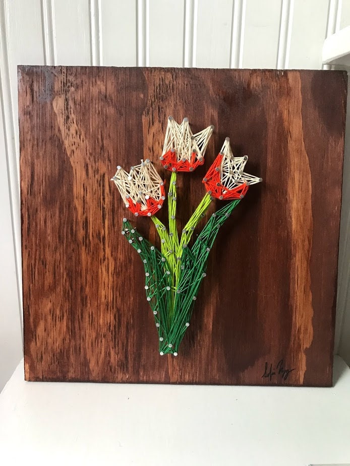 Red and White Tulip String Art - Etsy