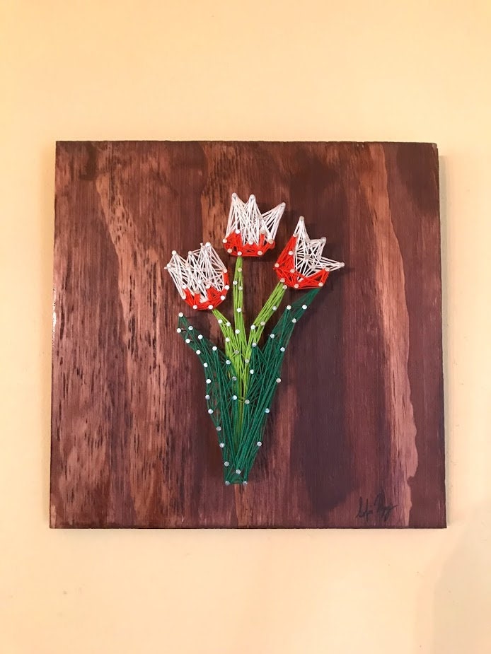 Red and White Tulip String Art - Etsy
